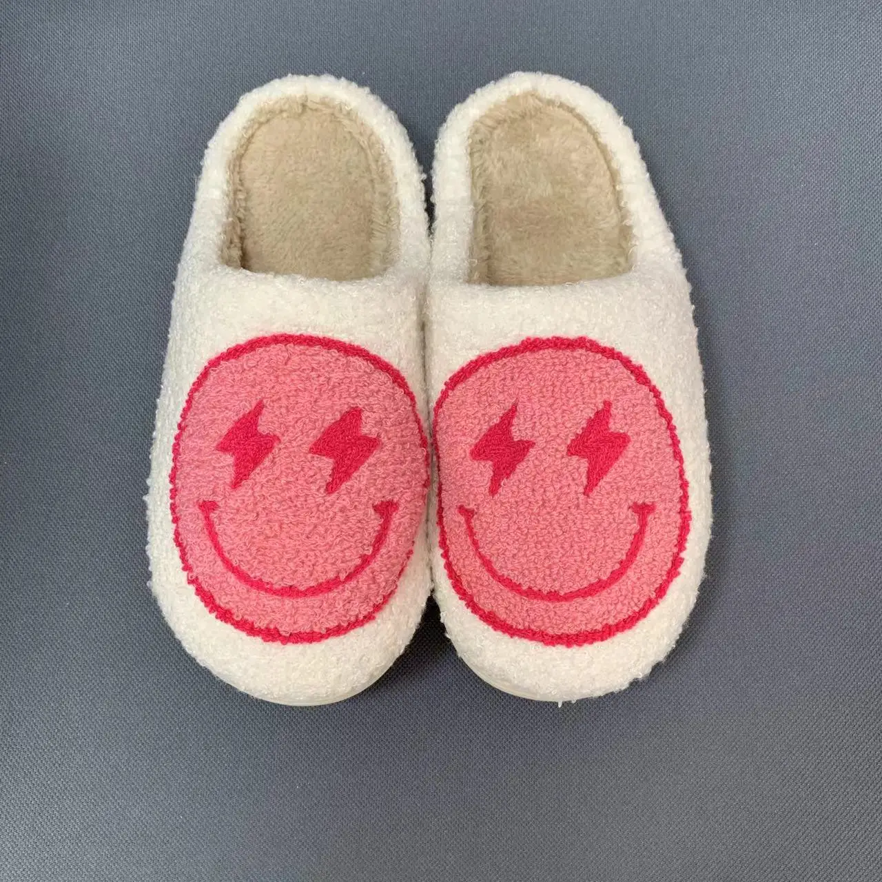 Hotselling Pink/Blue Smiley Face Lightning Cute Soft Warm Plush Cheap ...