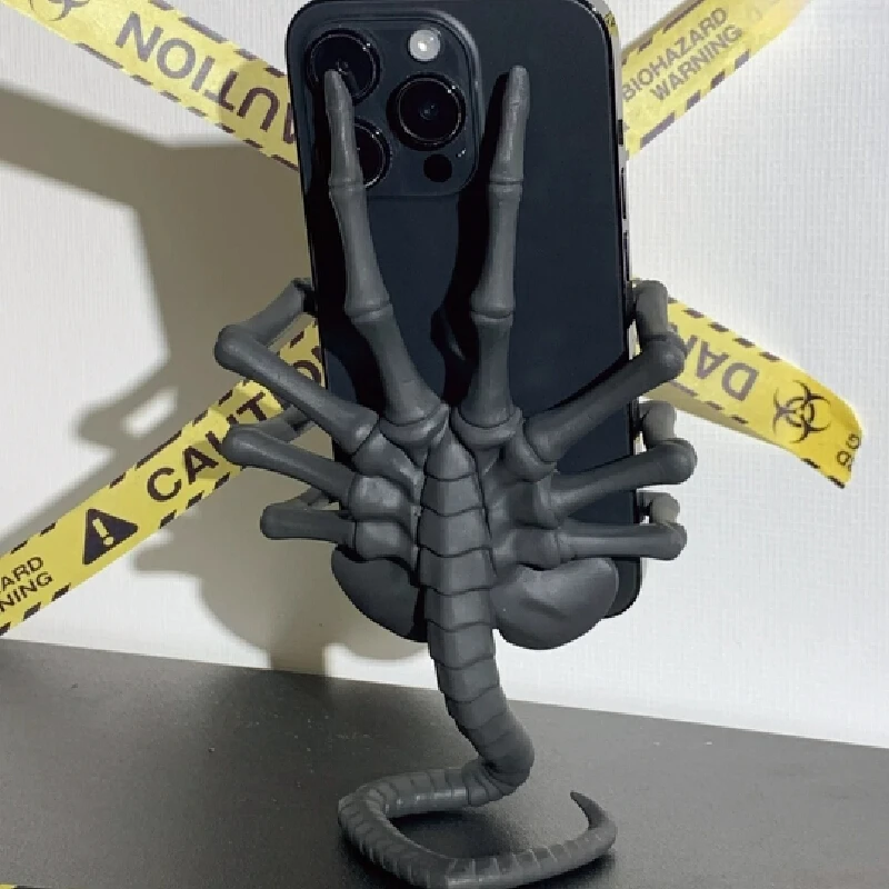 In Stock 3d Printed Alien Face Hugging Bug Cool Color Phone Stand ...
