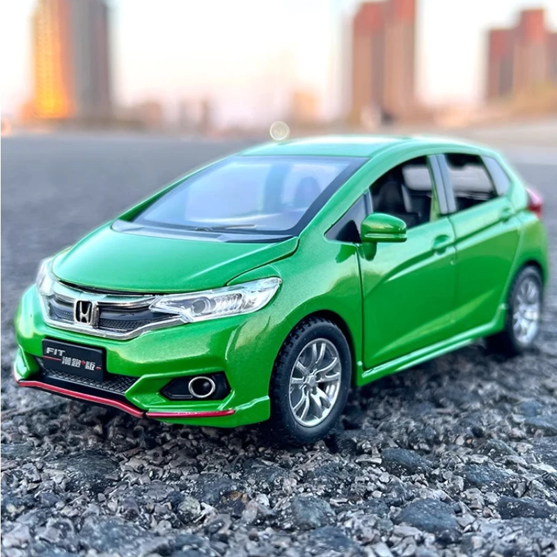 1-32-Honda-Fit-Alloy-Car-Model-Metal-Diecasts-Toy-Vehicles-Doors-Can-Be-Opened-Light.jpg