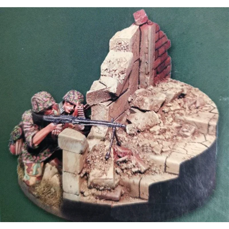 1-35-Scale-Die-cast-Resin-Model-Assembly-Kit-2-Figures-Including ...