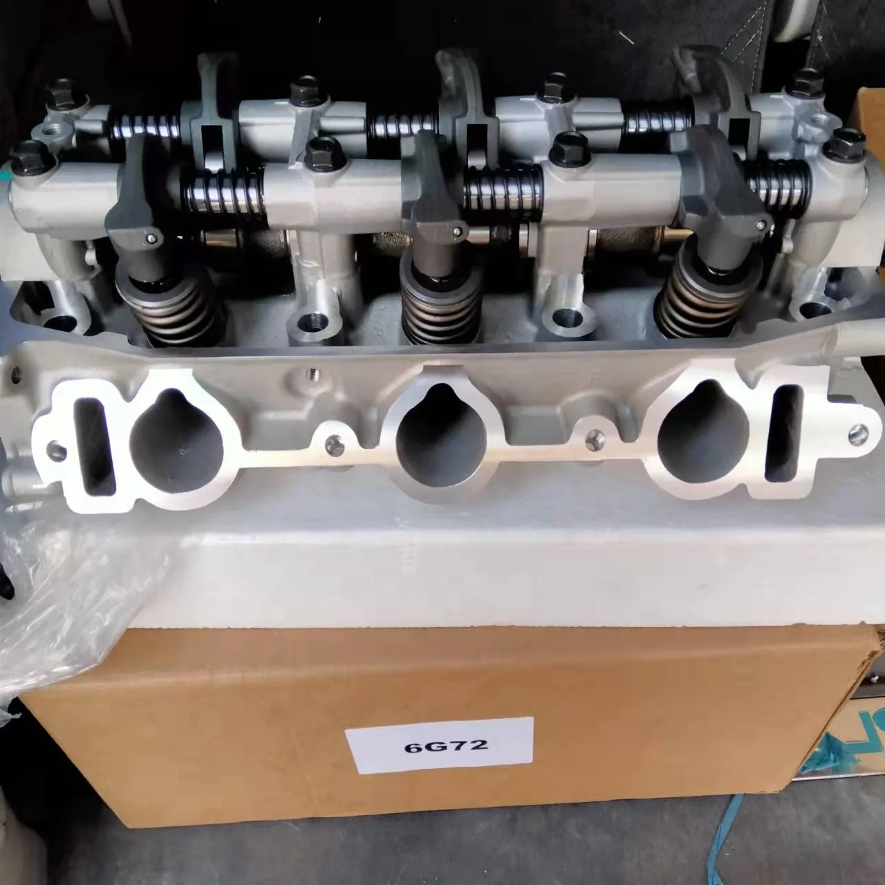 6g72-Complete-Cylinder-Head-for-Mitsubishi-Pajero-Engine-6g72-Cylinder ...