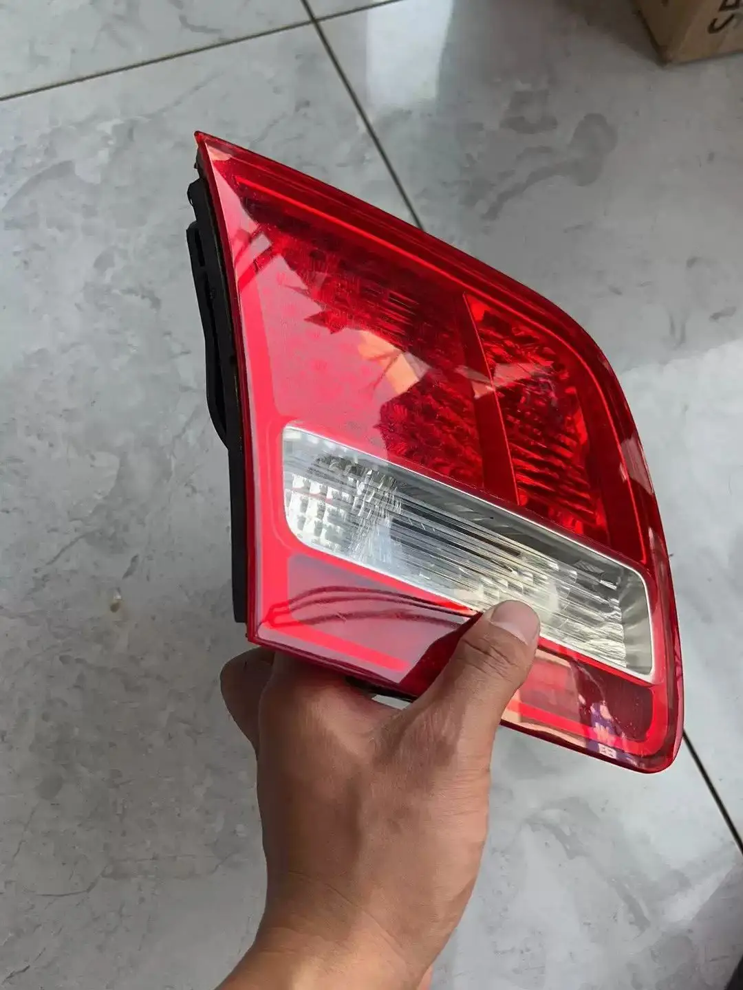 سيارة LED الذيل ضوء الذيل مصباح لأودي A8L A8 D3 الفرامل القيادة عكس مصباح بدوره إشارة - متجر ...