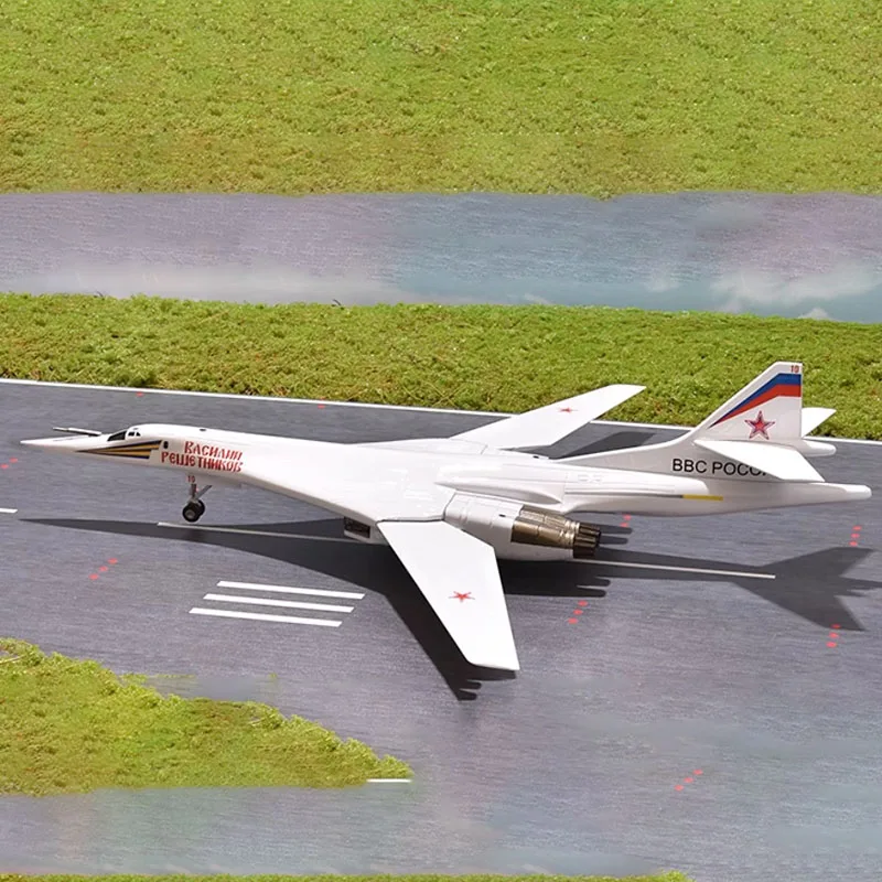 1:144 TU-160 Russian Air force Plastic Finished Simulation Model Static ...