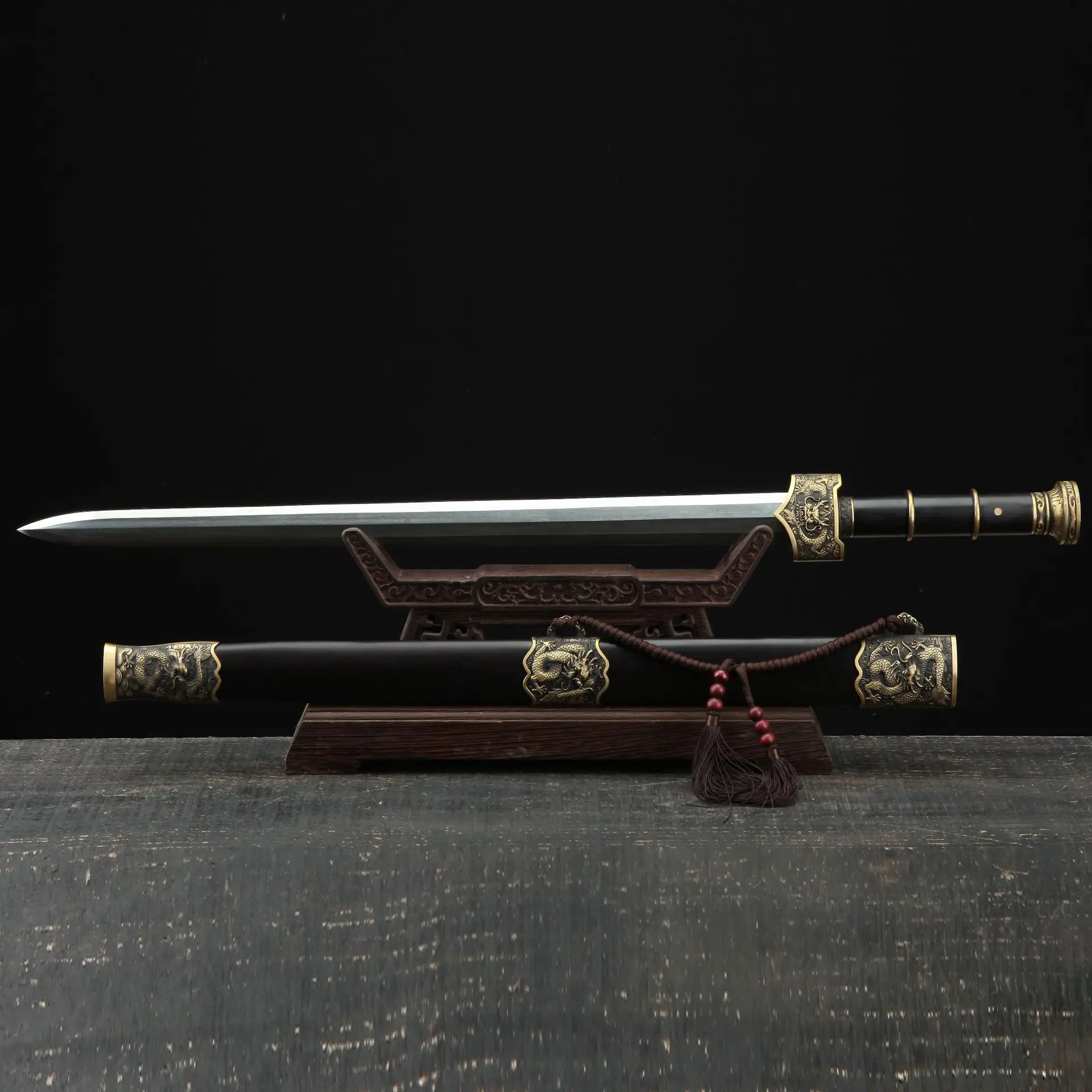 Espada-de-metal-real-con-patr-n-de-hoja-ardiente-de-acero-espada-de ...