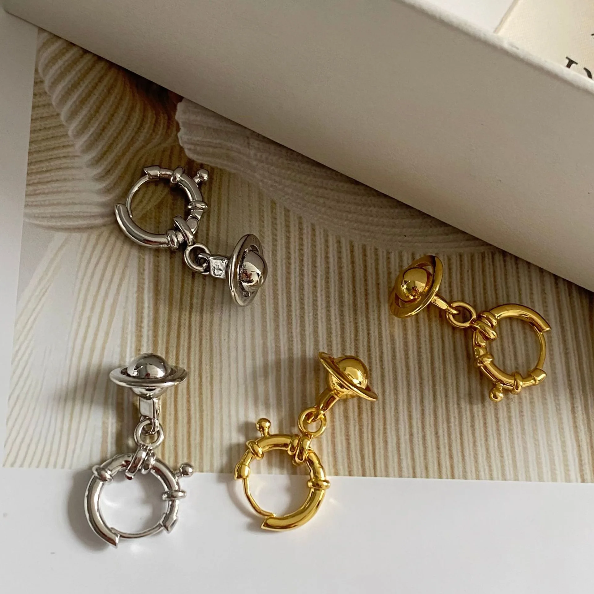 Nicho-tendencia-est-reo-Saturno-oreja-hebilla-Simple-moda-mujer-joyer-a ...