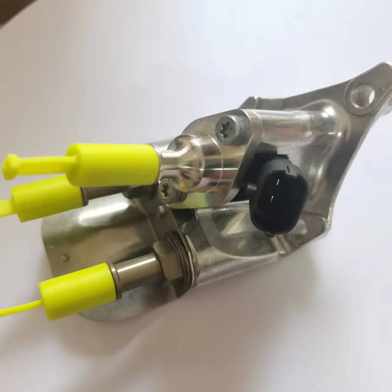 0444043016-0444043007-0444043008-0444043009-urea-injector-doser-pump ...