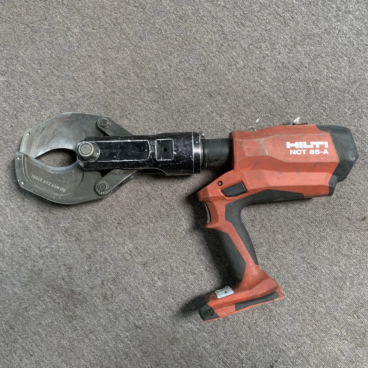 Hilti-NCT-85-A-Cu-Al-cable-cutter-body-only-second-hand.jpg