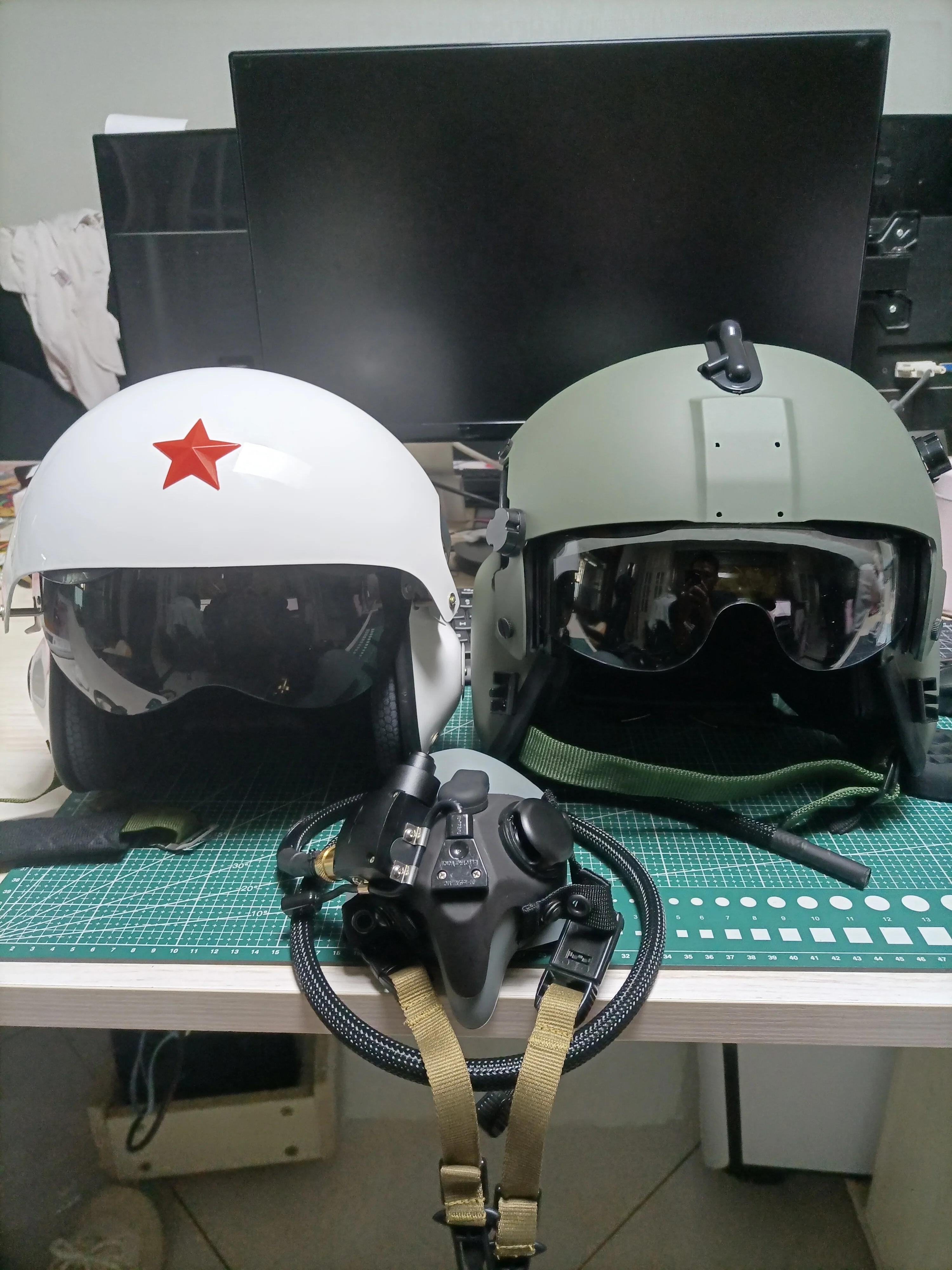 EVI-Work-Hgu-56-p-Pilot-Helmets-Aviation-Flight-Helmet-55P-68P-84P-GRAY ...