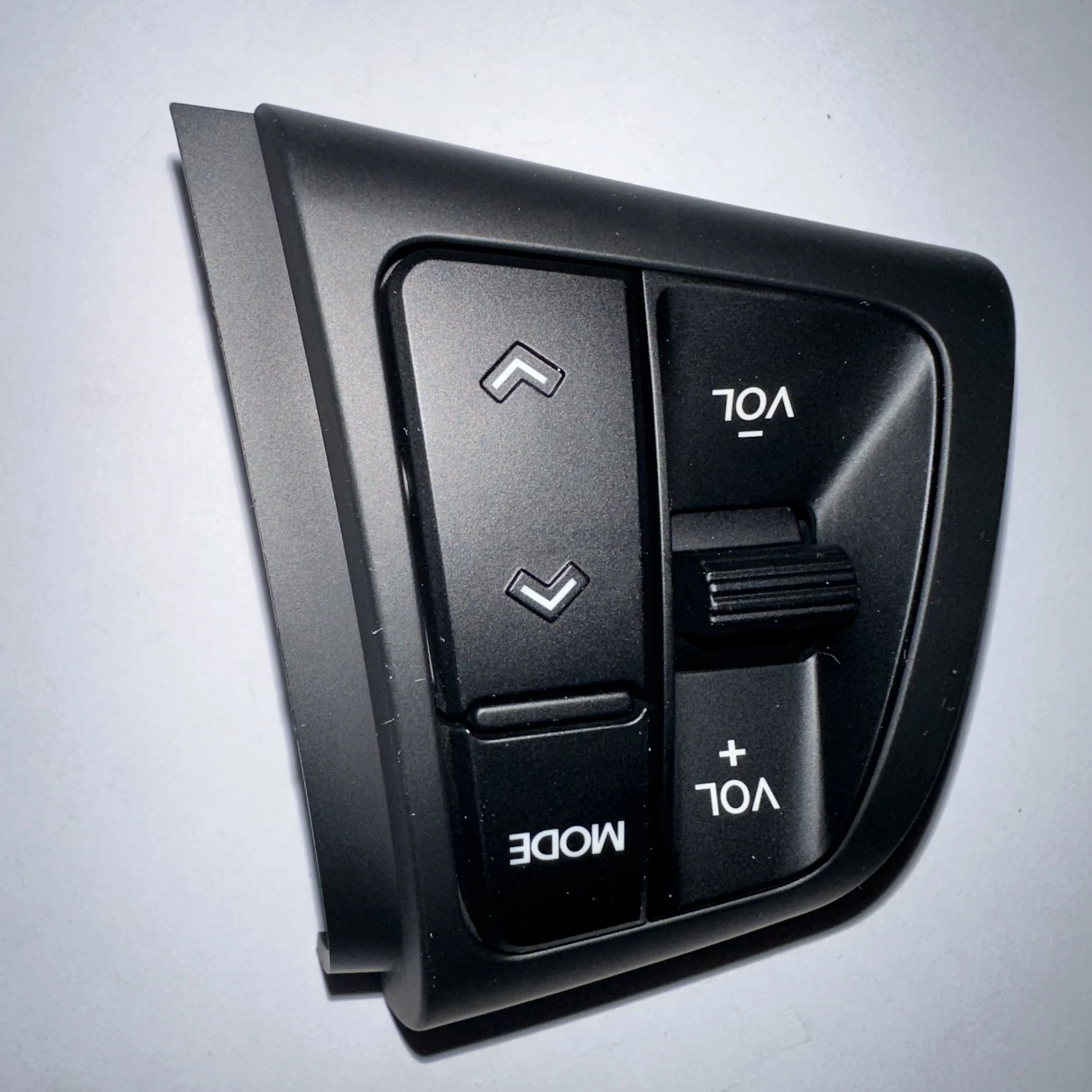 967002P000CA-For-KIA-2009-12-Sorento-Volume-Switch-Plus-and-Minus ...