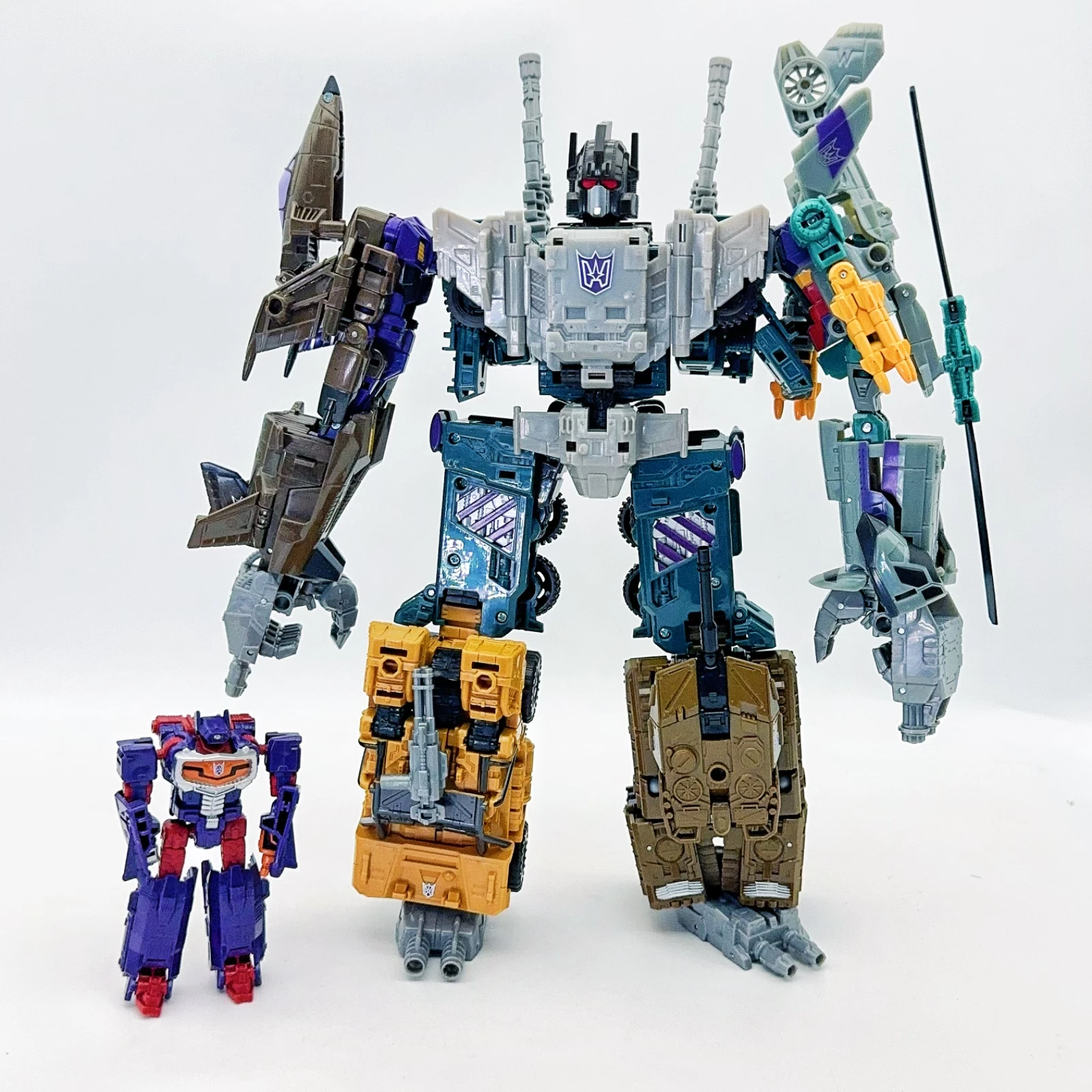6-IN-1-Bruticus-Transformation-Robot-Toys-HZX-IDW-ONE-NO-BOX-Sets-Action-Figure-KO.jpg
