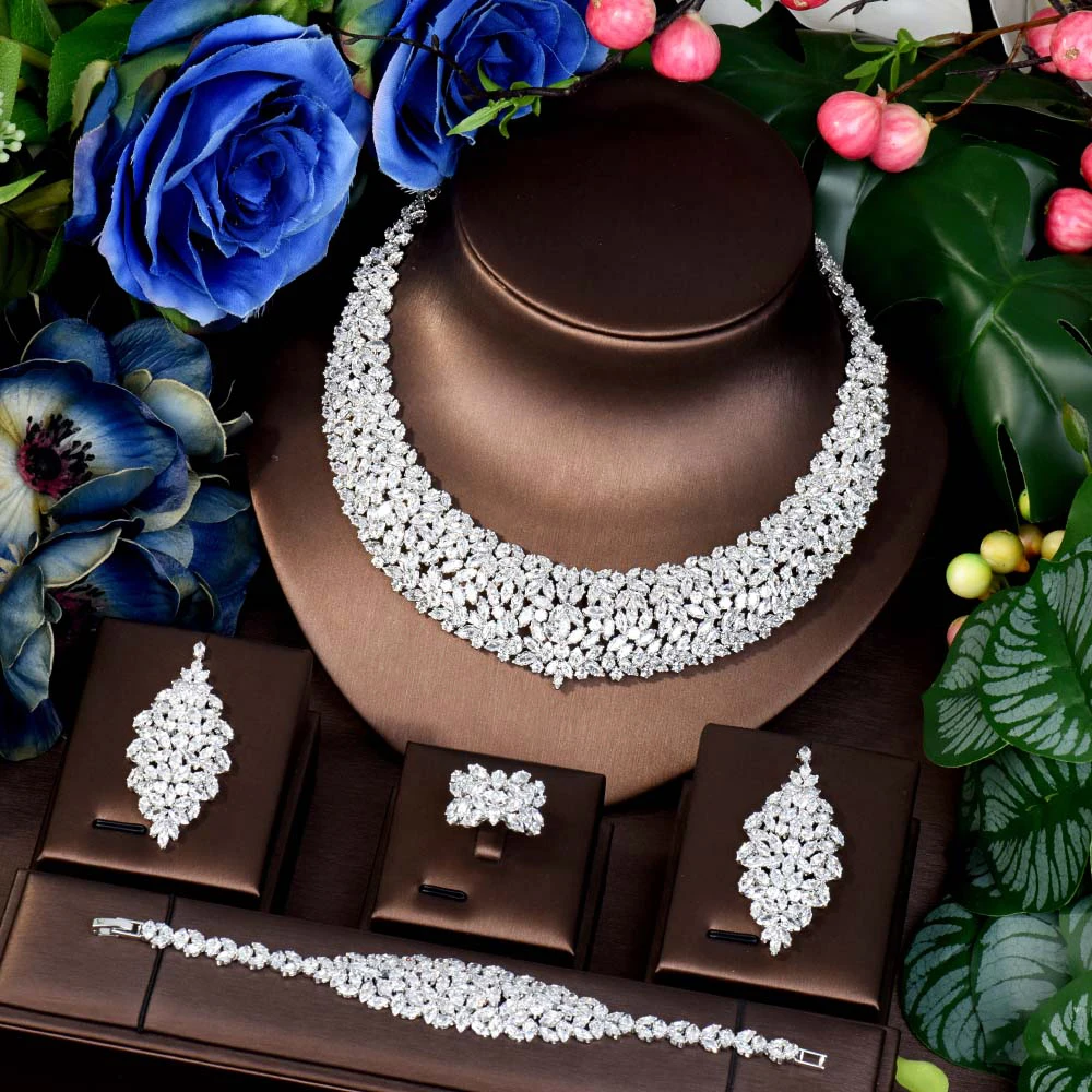 HIBRIDE Luxurious Lens Sense Women Necklace Earrings Textured Intricate ...