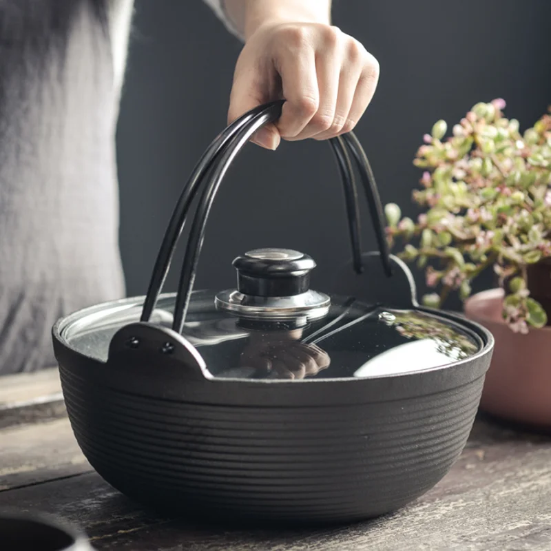 25CM-Japanese-Style-Cast-Iron-Sukiyaki-Tetsu-Nabe-Pot-with-Lid.png