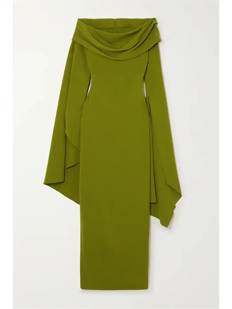 Robe-de-soir-e-longue-drap-e-en-satin-manches-cape-col-rond-corsage ...