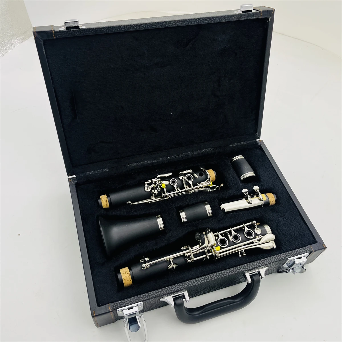 Real-Pictures-Bakelite-Wood-Clarinet-C-Tune-17-Keys-Professional ...
