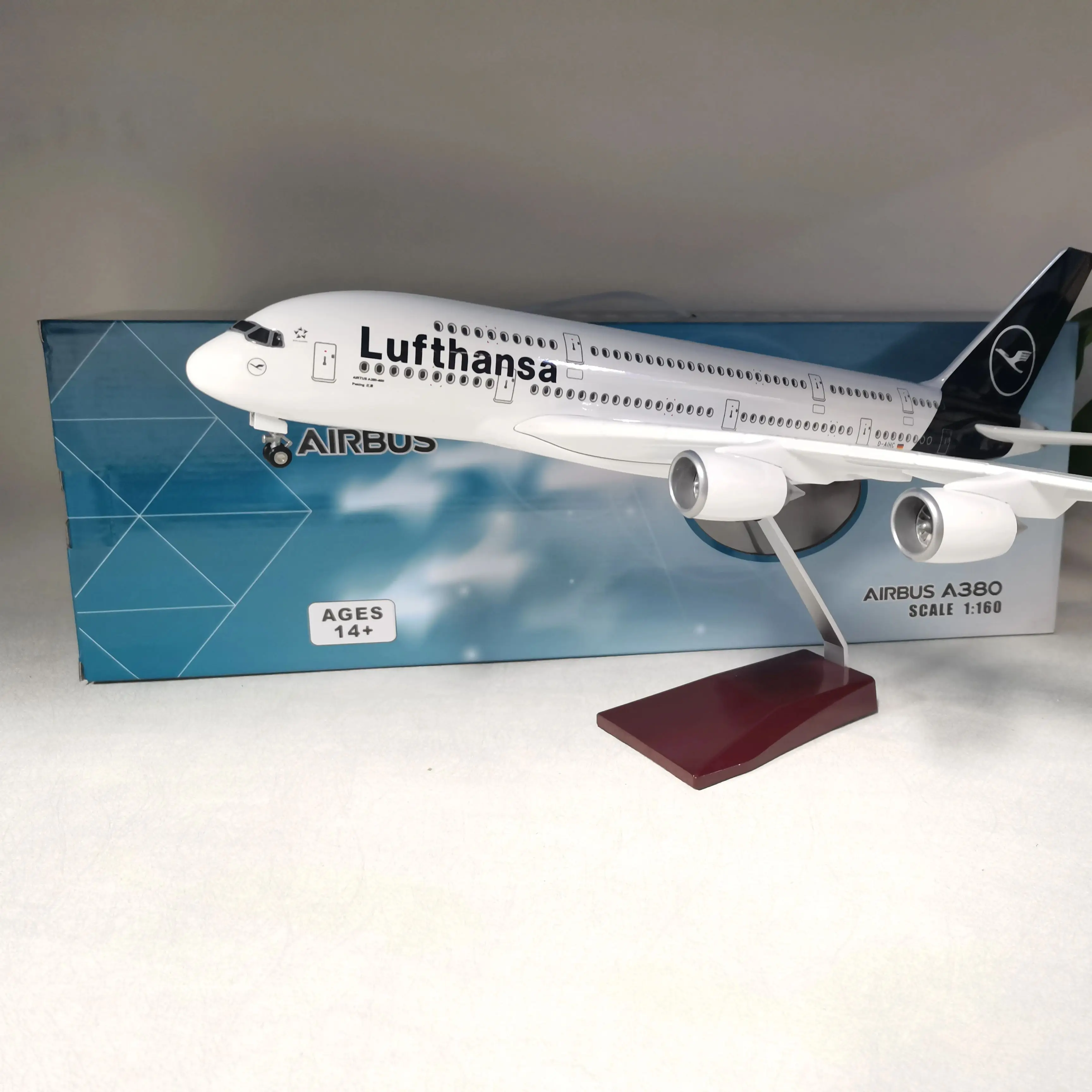 2025 New Lufthansa Airlines Scale Model Aircraft A380 47cm Led Light ...