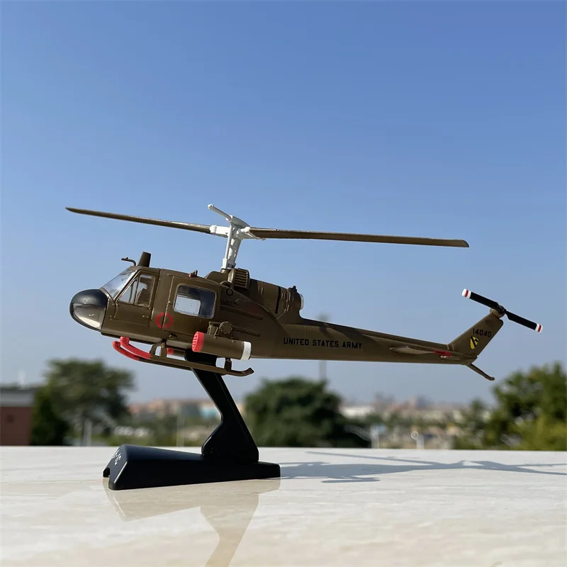 1-87-HO-Scale-Helicopter-Model-Bell-UH-1-Lroquois-Helicopter-Model ...