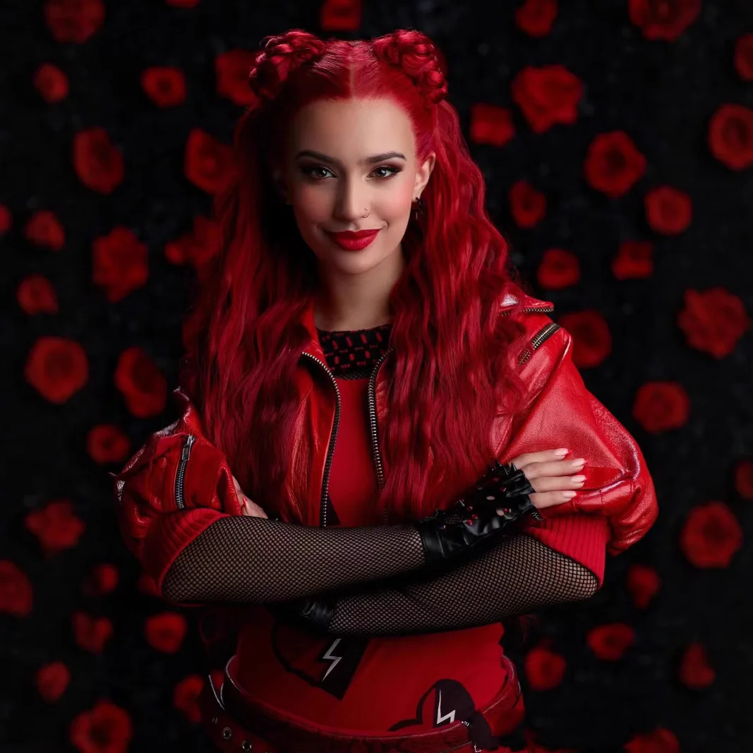 Red Long Curly Hair Synthetic Wig | TV Series for Legacies Season 4 ...