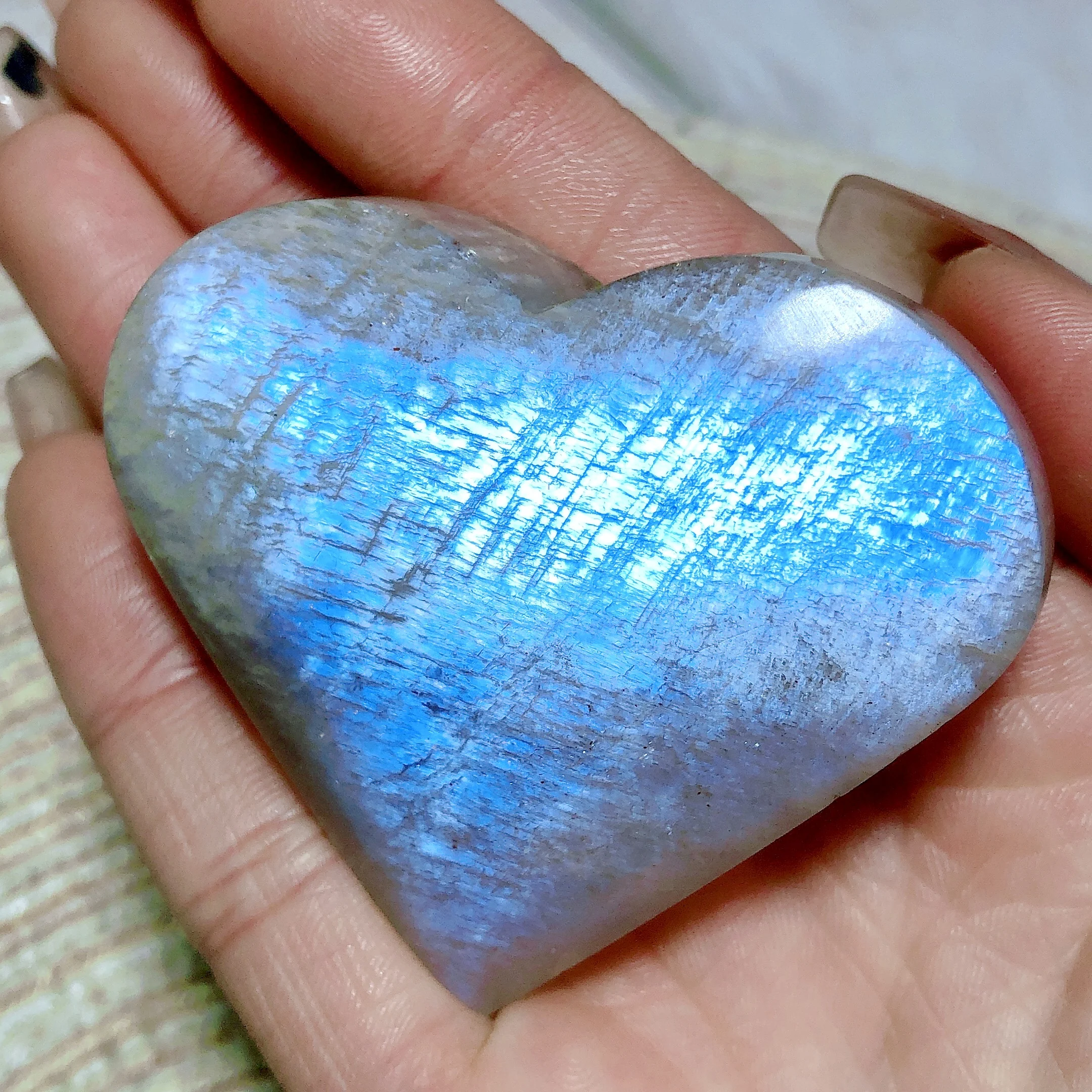 Natural-Crystals-Rainbow-Moonstone-Hearts-Blue-Flash-Painting-High ...