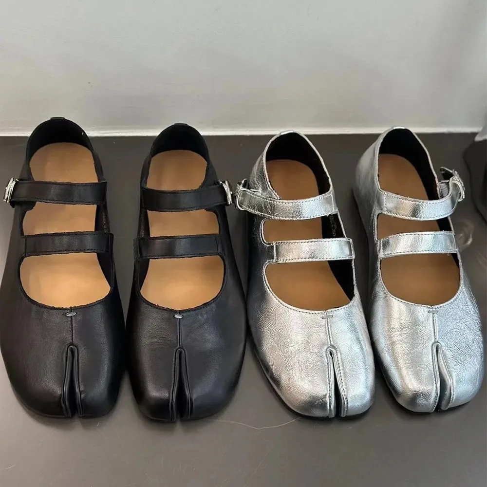 Zapatos-planos-con-punta-dividida-plateada-para-mujer-calzado-de-cuero ...