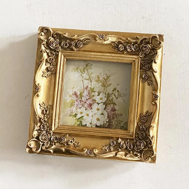 Square Shaped Picture Frame
