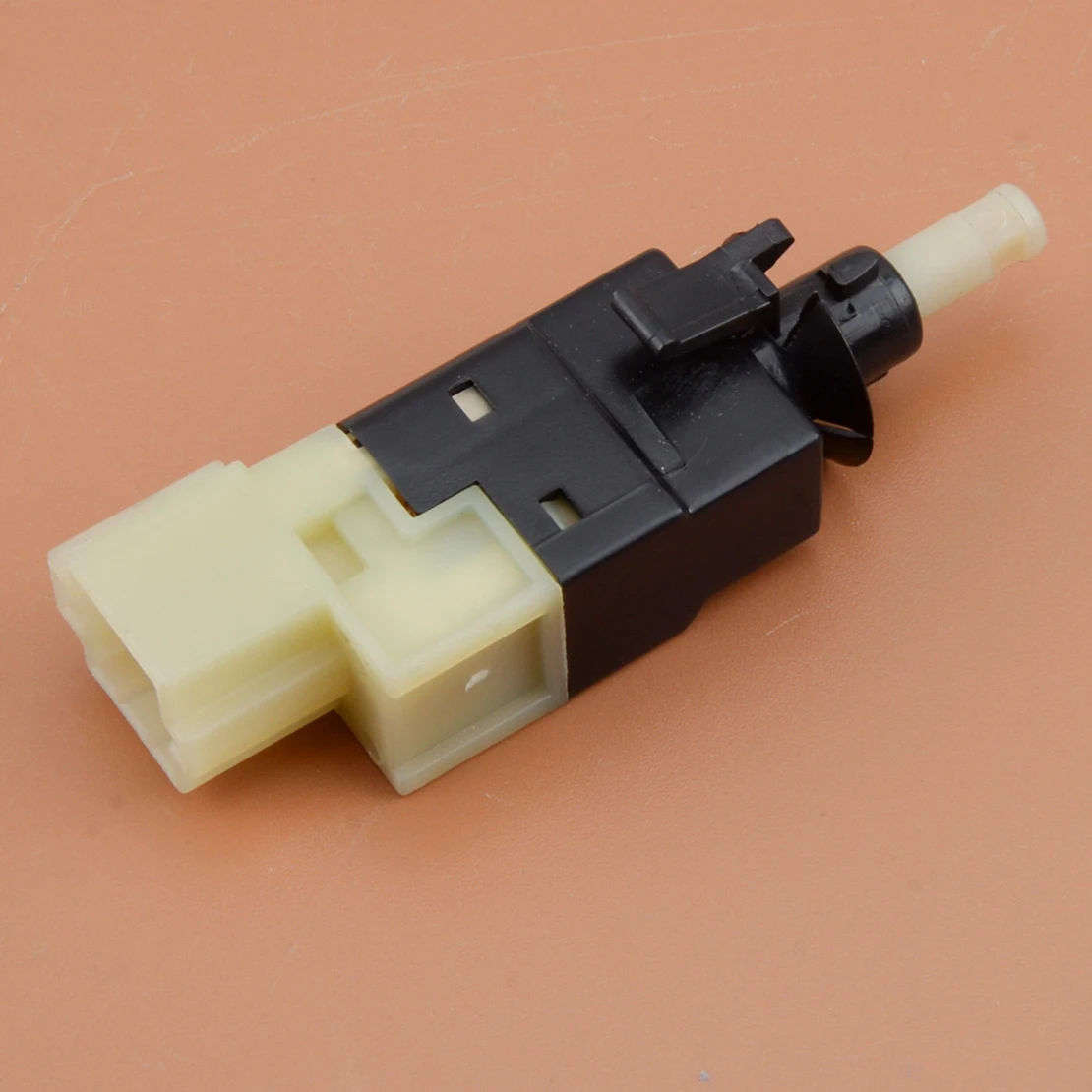A0015456709-A0015454409-Brake-Light-Switch-V30730140-Fit-For-Mercedes ...