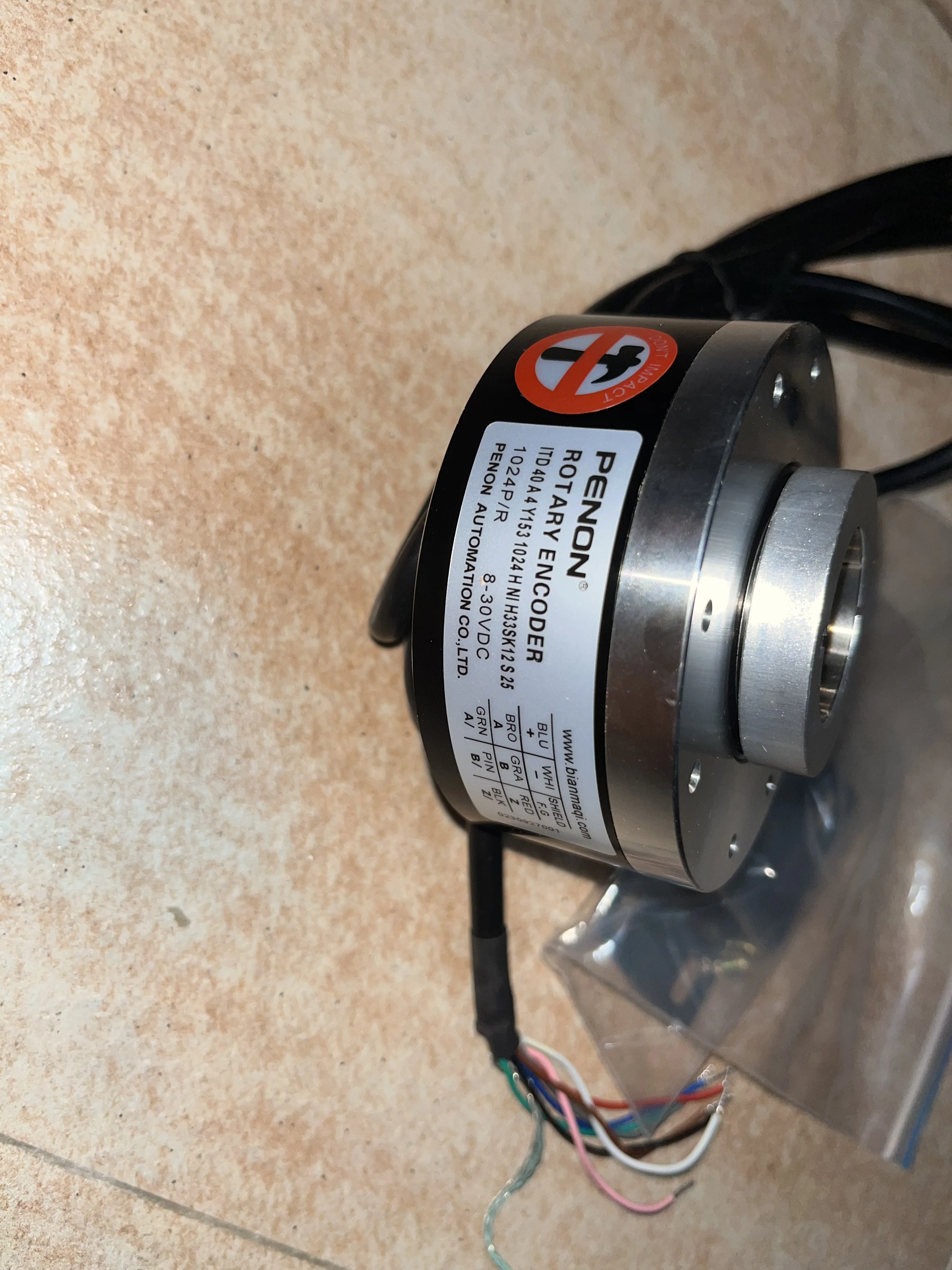 ITD-40A4Y153-1024-HNI-H33SK12-s25-Rotary-Encoder-H-E.jpg