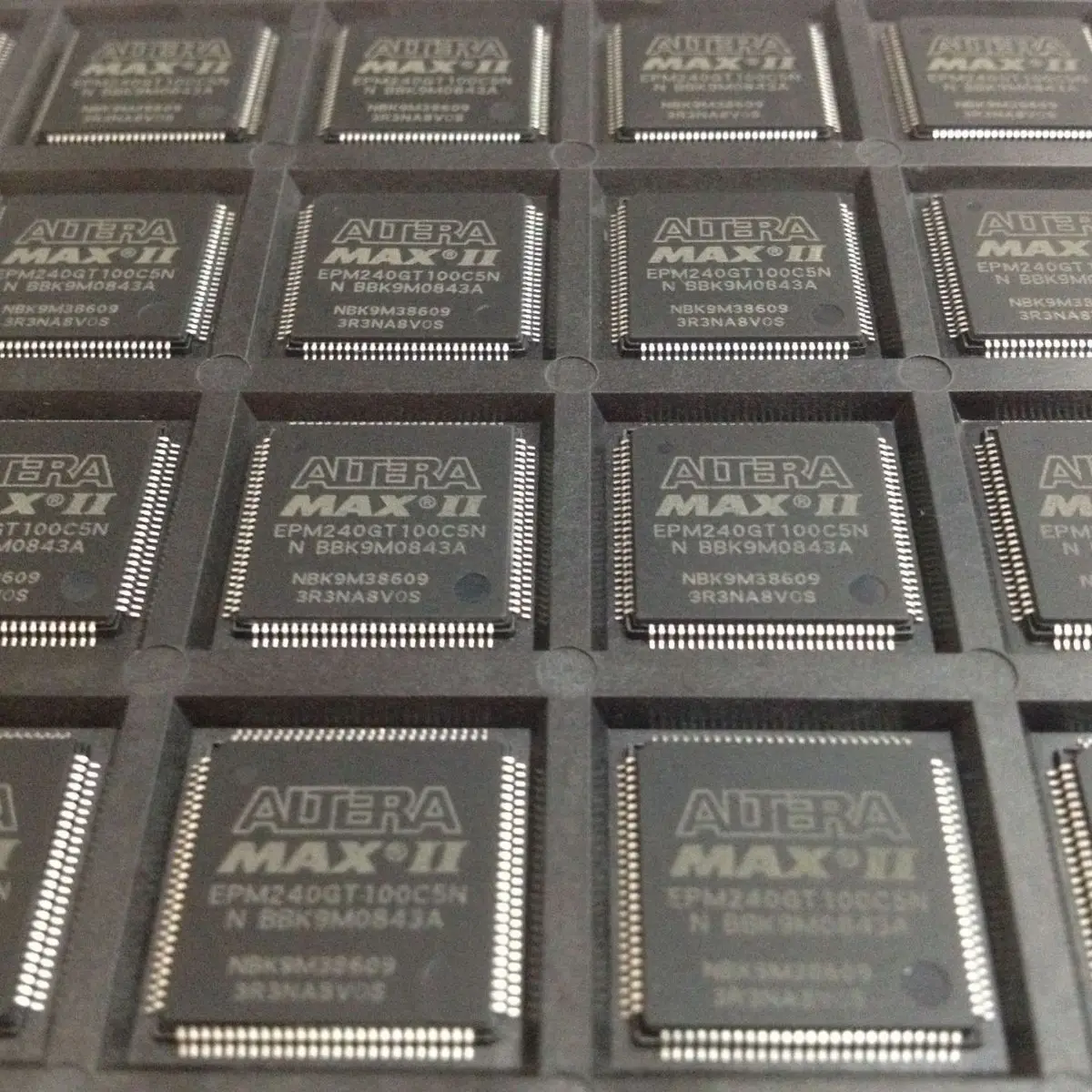 100-Original-New-CPLD-EPM570GT100C5N-TQFP-100-CPLD-Complex-Programmable ...