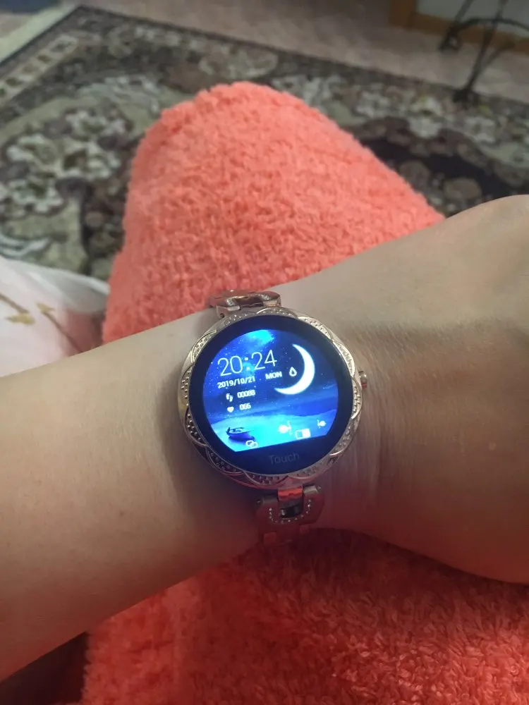 Ladies Smartwatch Elegant Timepiece - Life Changing Products