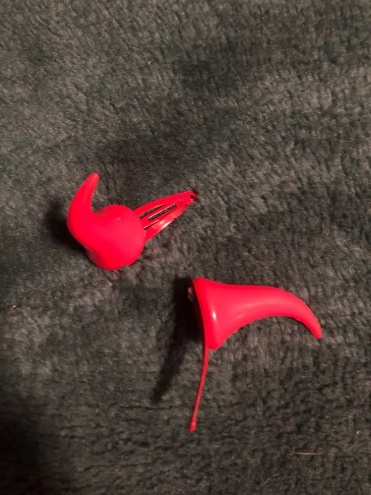 Plastic Clip On Devil Horn Clips - Life Changing Products