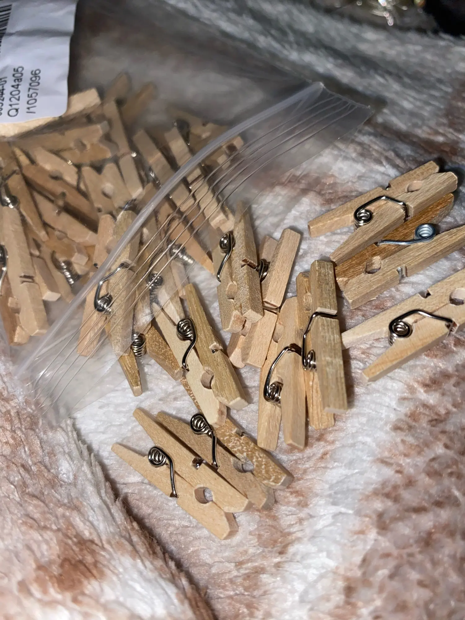 Decorative DIY Mini Wooden Clips (100 pcs) - Life Changing Products