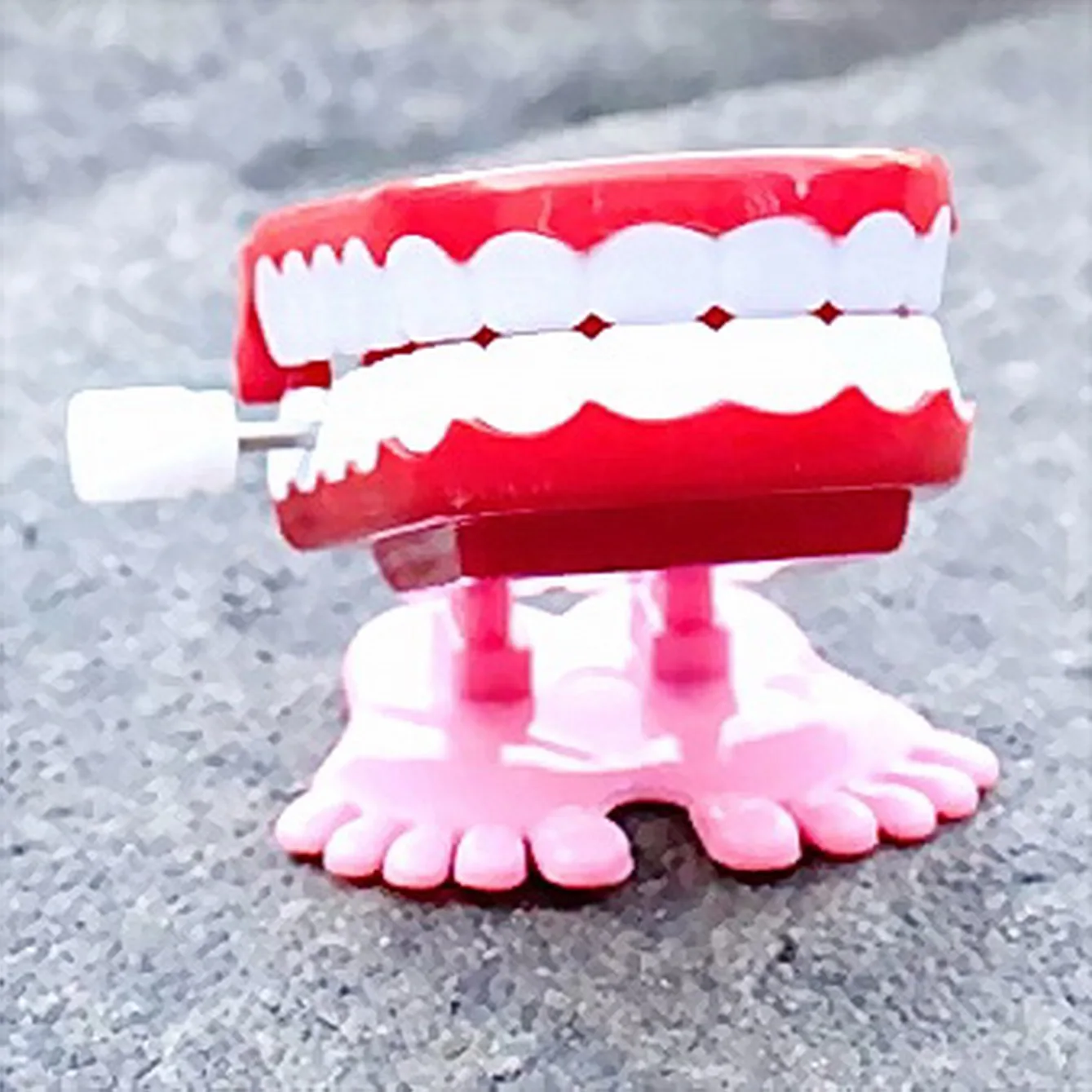 Komsoup Wind Up Teeth Toys 12pcs Chattering Toy Fun Dental Desktop Decor Chomping Walking Office ...