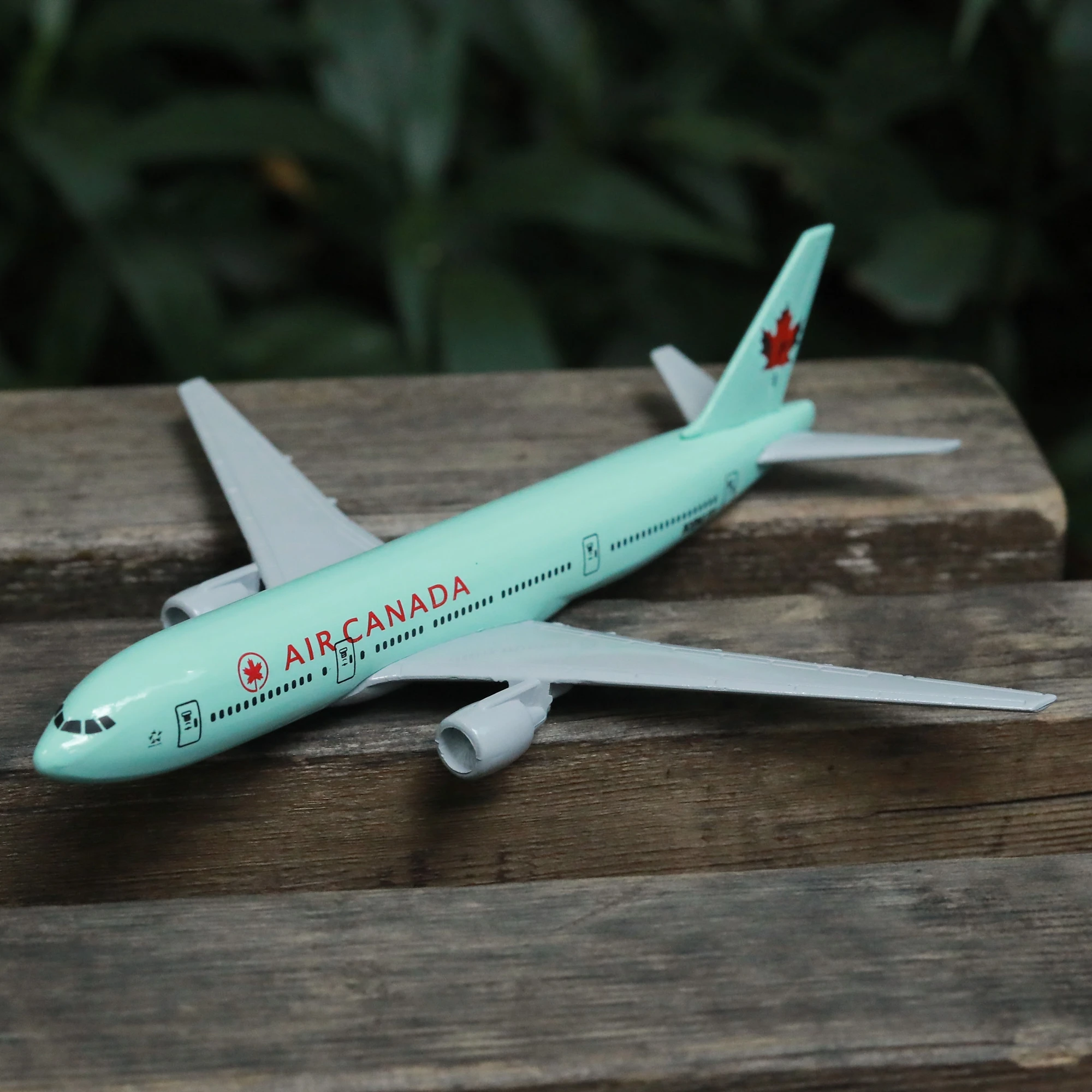 Air Canada Boeing 777 Aircraft Alloy Diecast Model 15cm World Aviation ...
