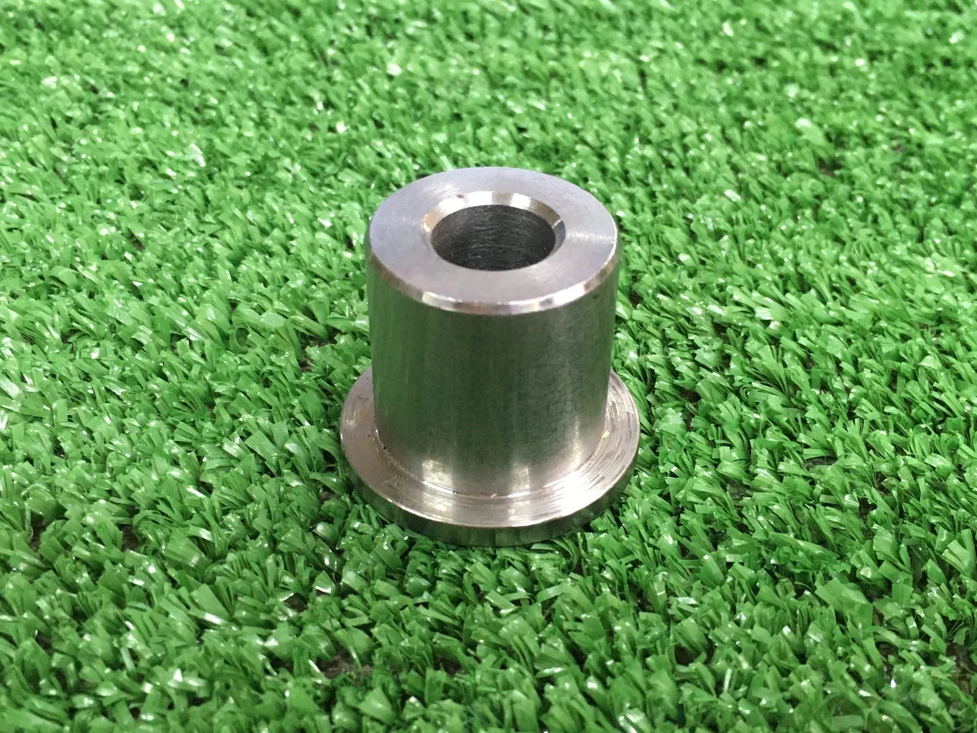 Steering-arm-sleeve-into-swivel-fist-BMW-E39-31211092853-31211092854 ...