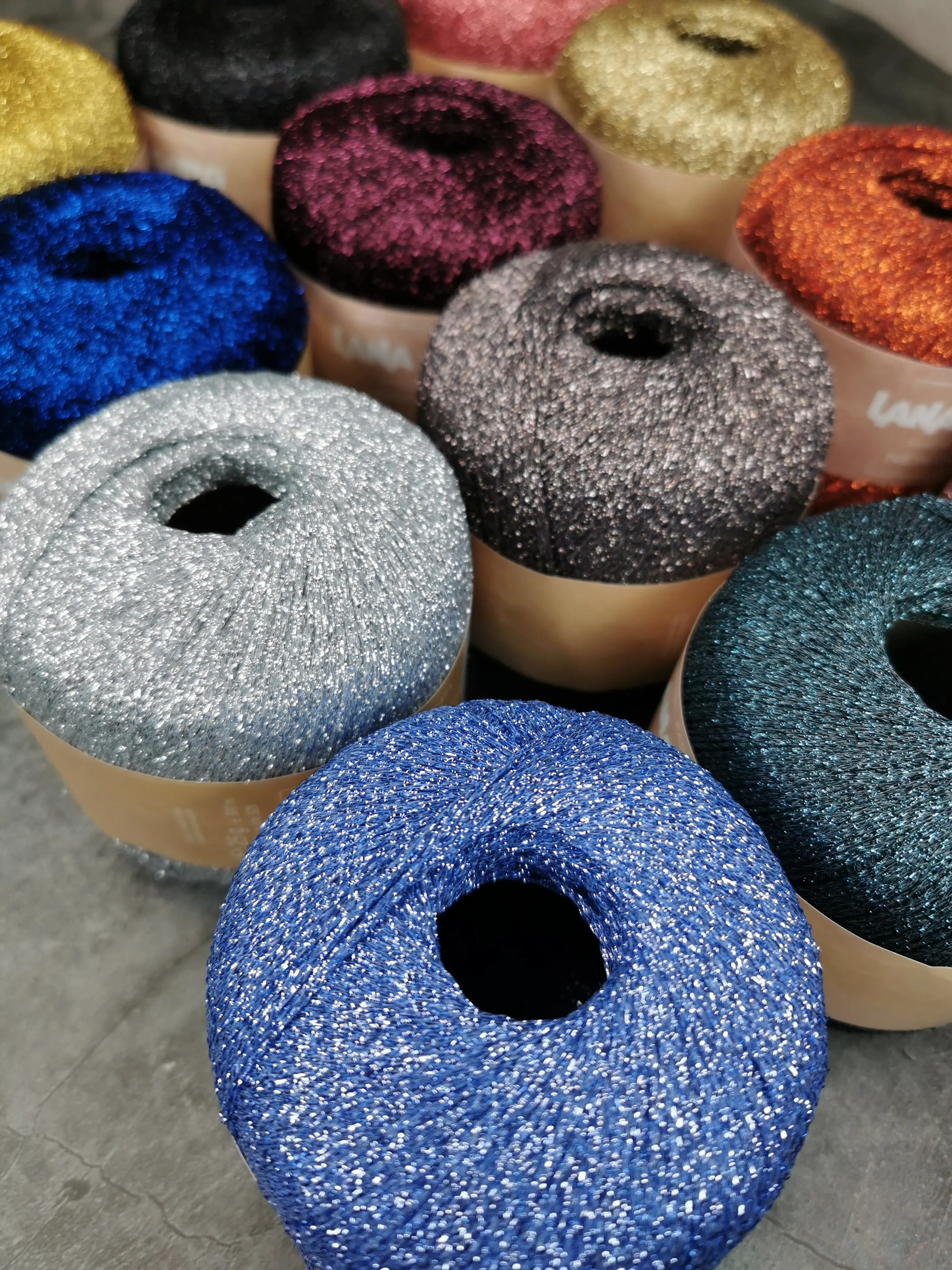 Macrame Sewing & Fiber Yarn Lana Gatto New Glitter Italy metallic yarn ...