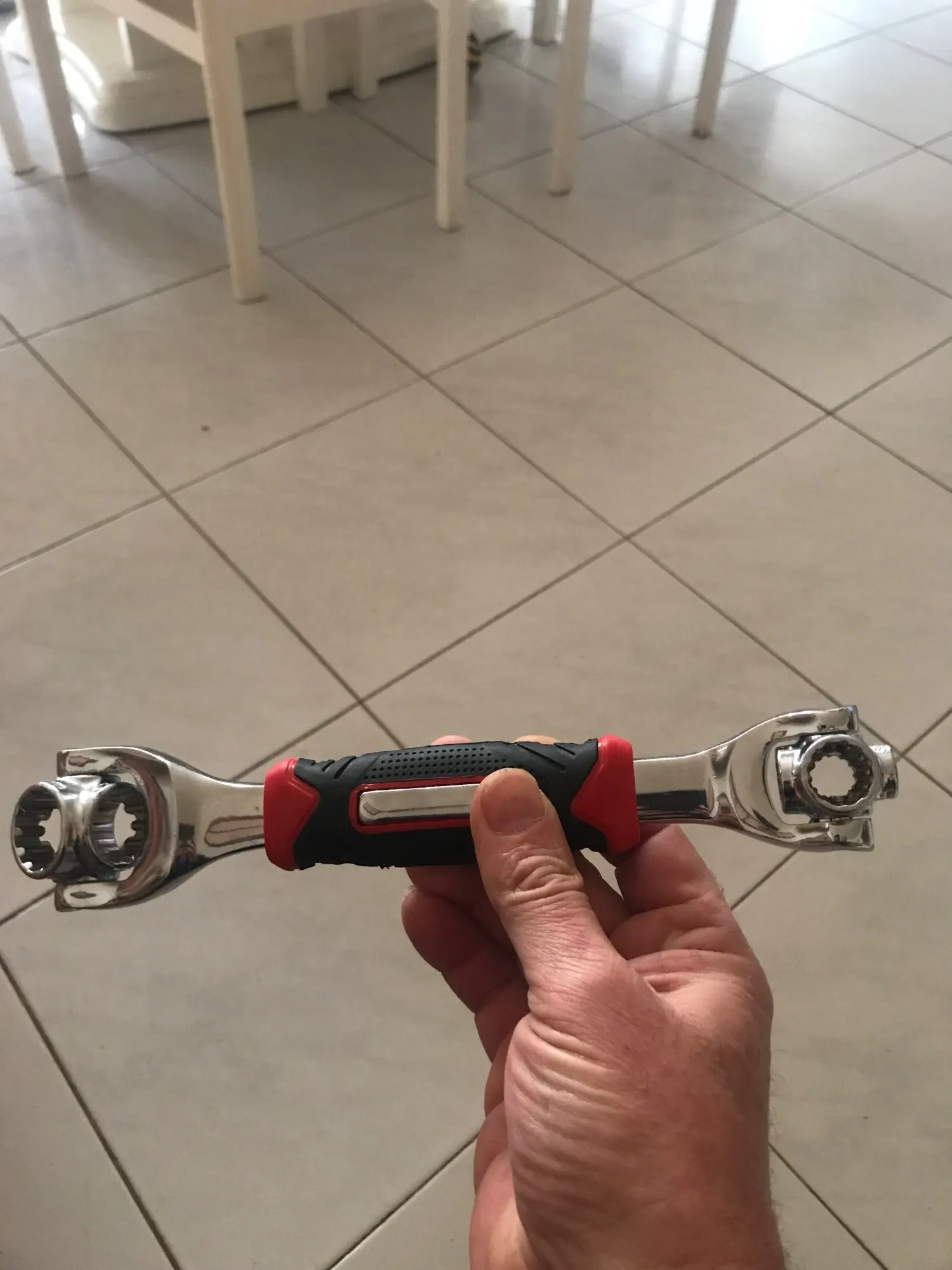 48 in 1 Universal Socket Wrench - www.mytooluse.com