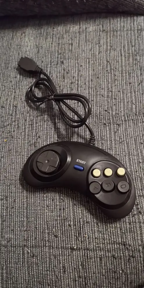 Classic Retro Wired Handle Game Controller | Gamer Fuss