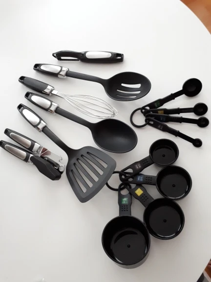 Complete Set of Kitchen Gadgets (Set of 14 Tools)
