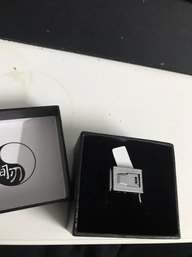 Hidden Blade Ring Weapon - Life Changing Products