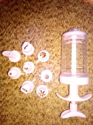 Piping Tips Syringe Icing Dispenser - Life Changing Products