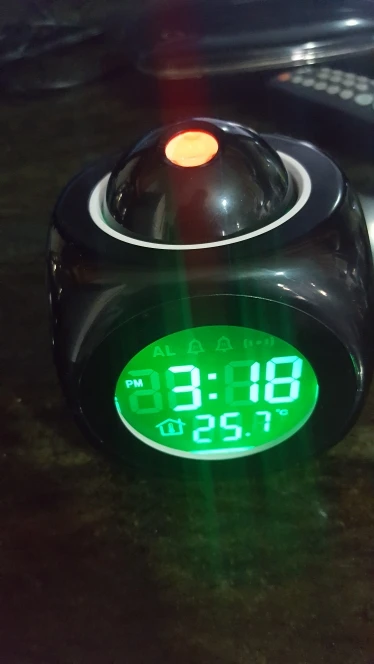 Digital Alarm Clock Projecting Display - Life Changing Products