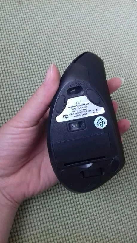 Ergonomic Wireless Vertical Mouse - Life Changing Products