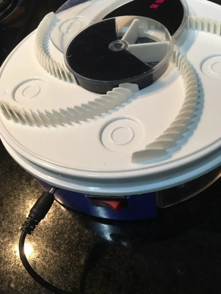 Portable Electric Fly Catcher Trap Device - Life Changing Products