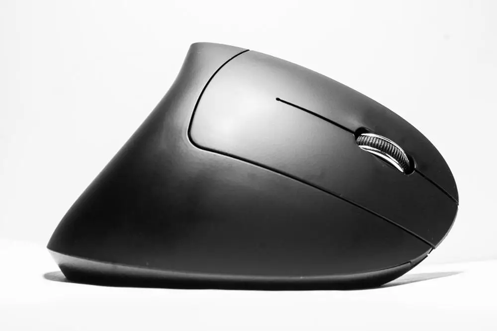Ergonomic Wireless Vertical Mouse - Life Changing Products