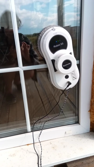 Window Cleaning Robot Glass Cleaner - Life Changing Products