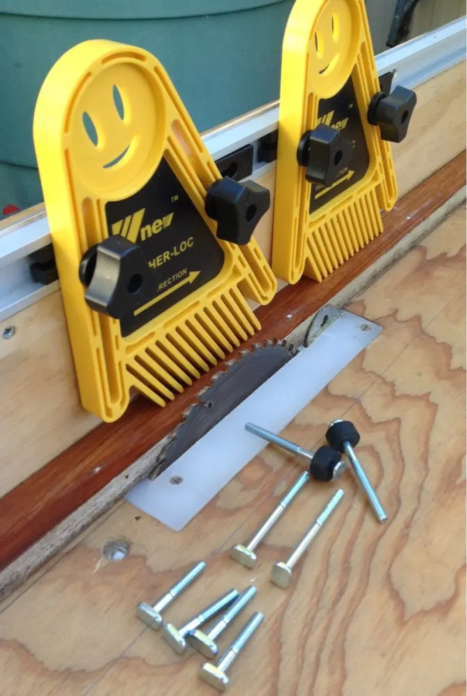 Featherboard Table Saw Set - Life Changing Products