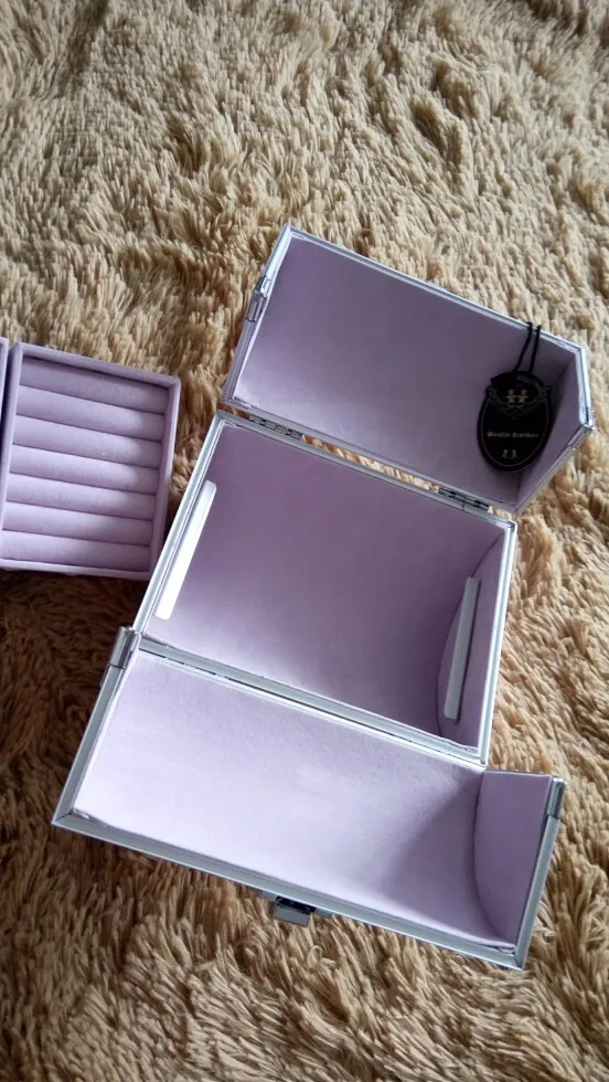 Makeup Kit Box Lockable Organizer - Life Changing Products