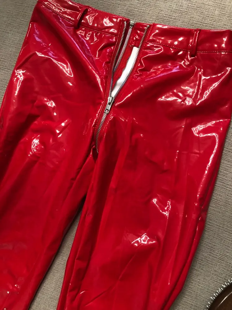 EXTRA Shiny Latex Leggings - lalelook.com