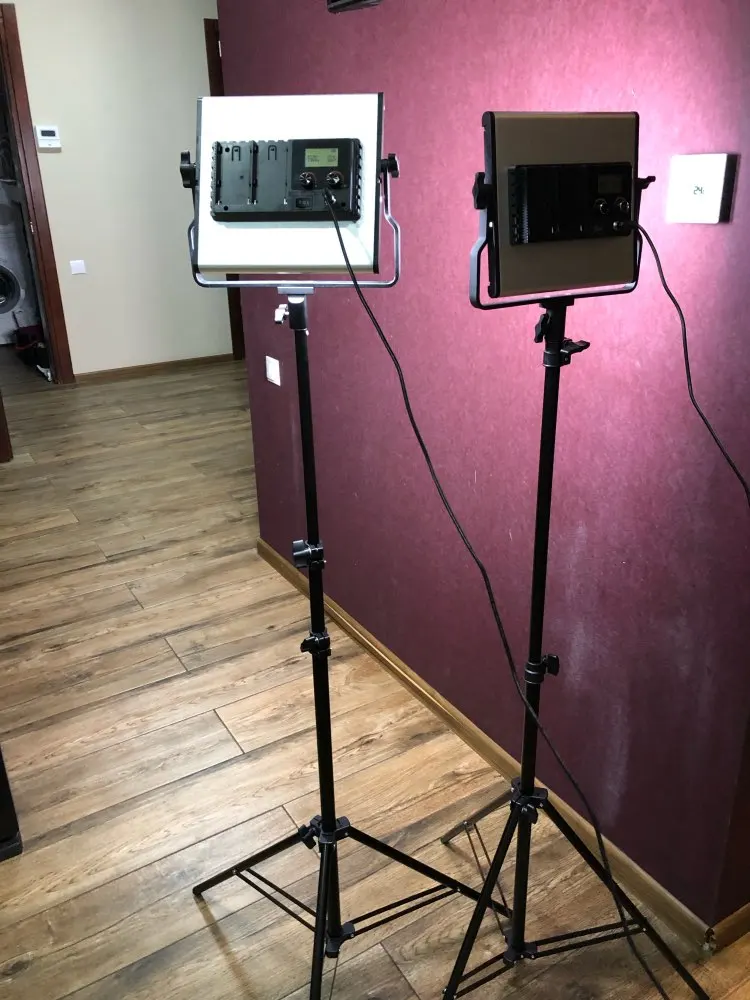 Studio LED Lamp Light PLUS - 3200K/5600K with Tripod, Accessories ...