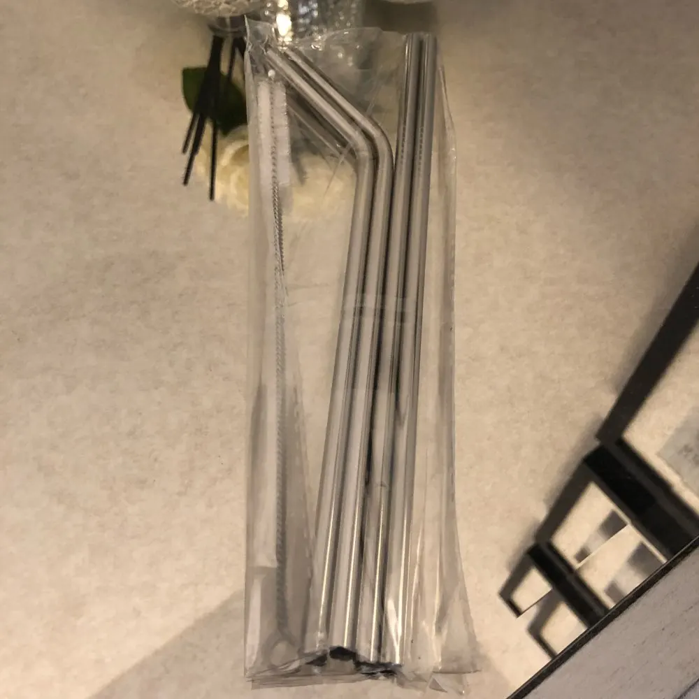 Stainless Steel Reusable Straws (Set of 4) - Life Changing Products