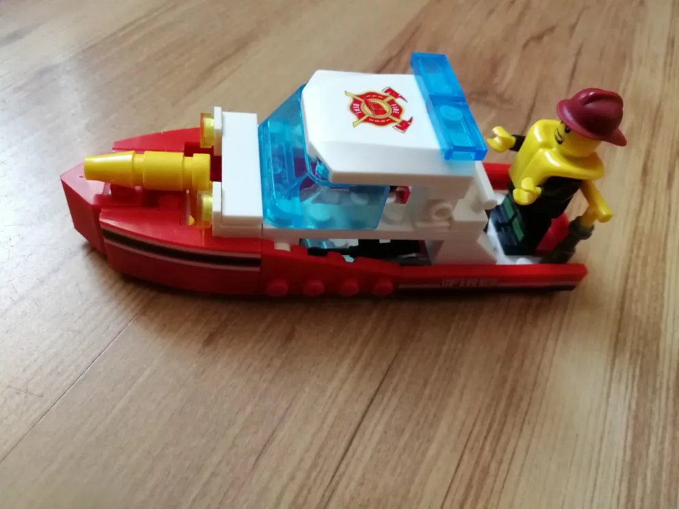 Lego Blocks DIY Fire Fighting Toys (348 pieces) - Life Changing Products